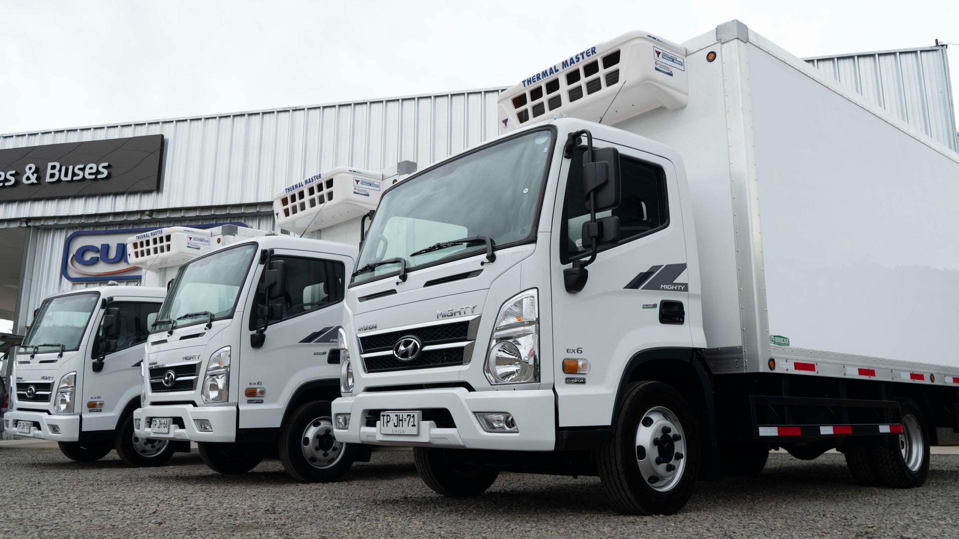 Hyundai Camiones & Buses entrega flota de ocho Mighty EX6 que moverán ...