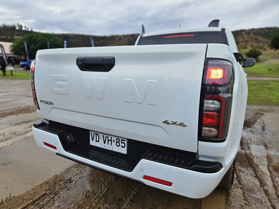 GWM lanza en Chile renovada Poer 2.0 - Revista de Transporte Terrestre ...