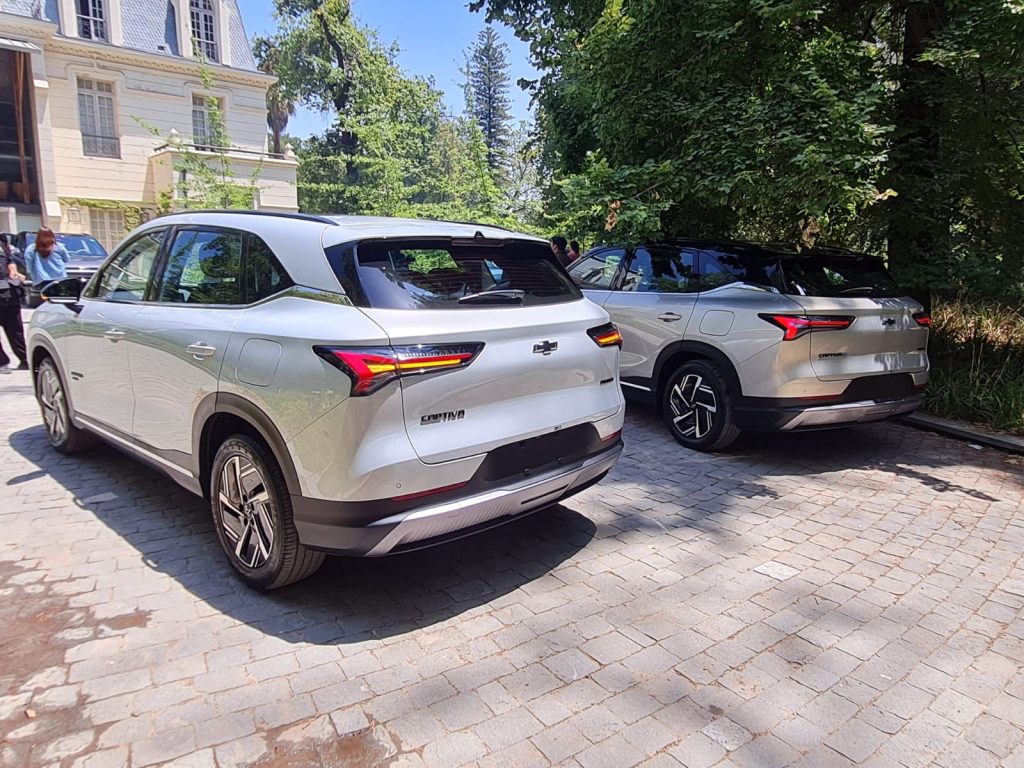 Chevrolet inicia la venta de Captiva EV y Captiva PHEV - Revista de ...